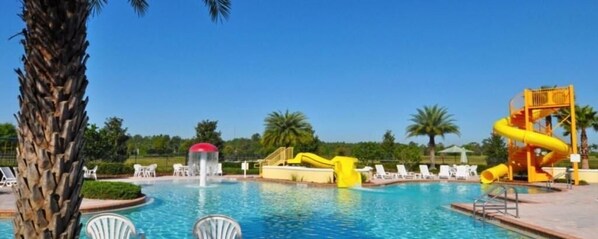 Casa, várias camas (Modern Providence Vacation Home) | Piscina