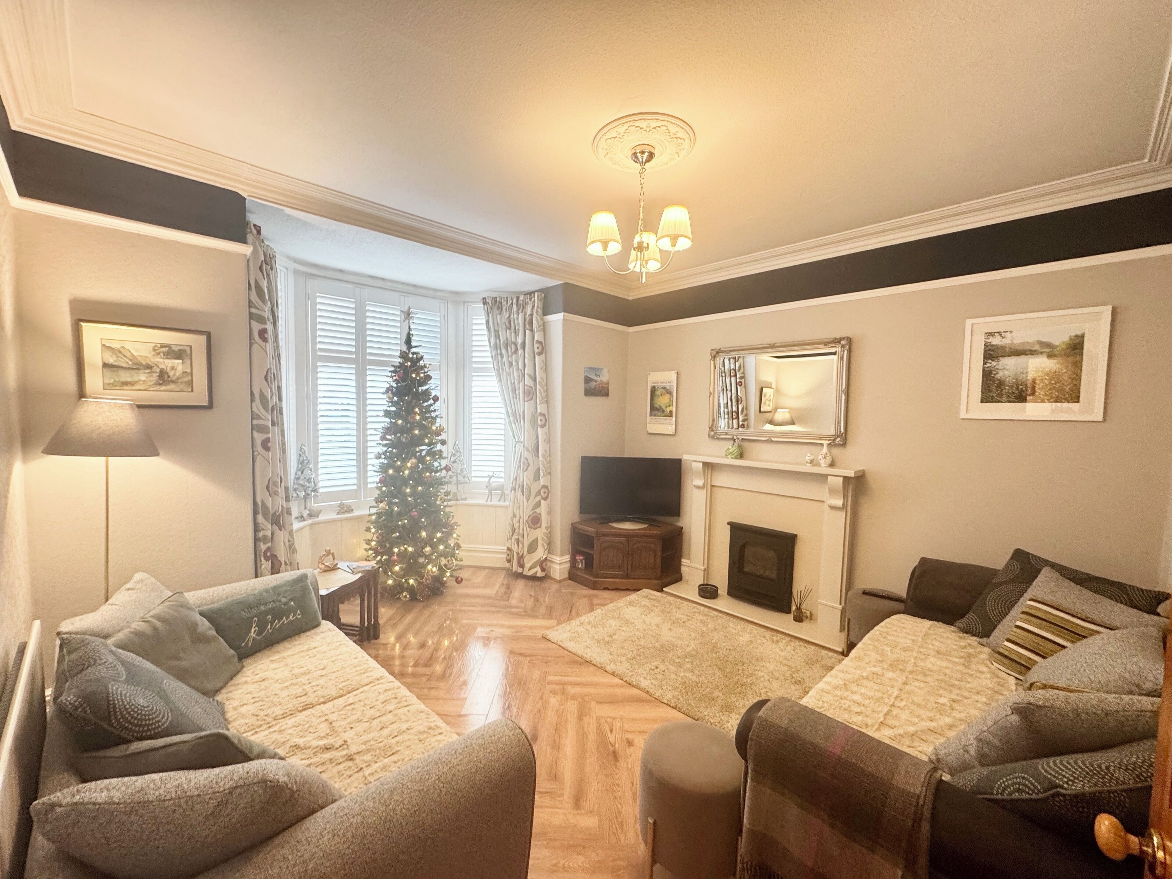 Central Windermere Quality Cottage For 8 People With Very Sunny Private Garden - Windermere