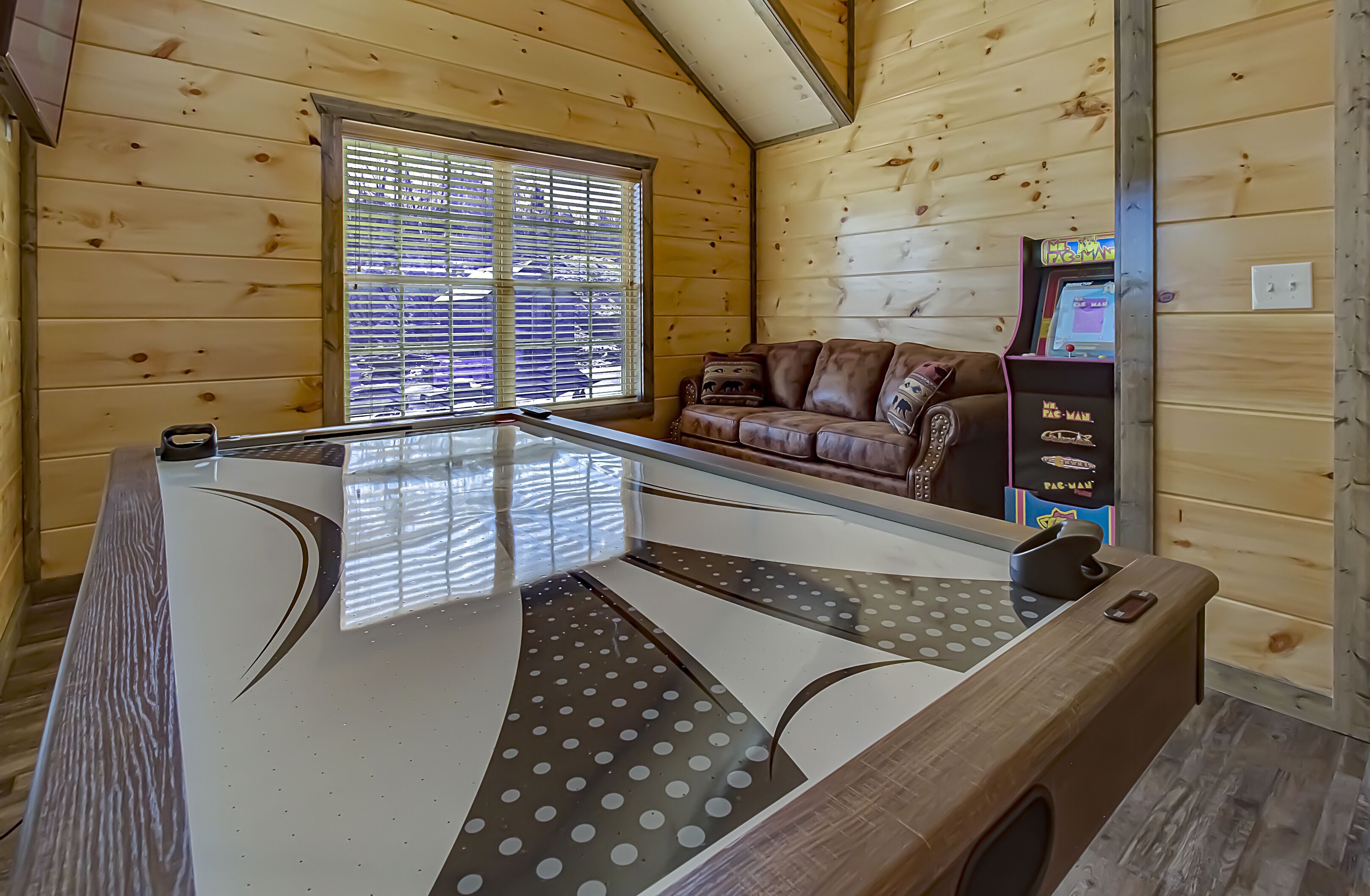 So Ready To Host You!reduced Rates!close To Dw & Cal Ripken Fields! Perfection! - Sevierville, TN