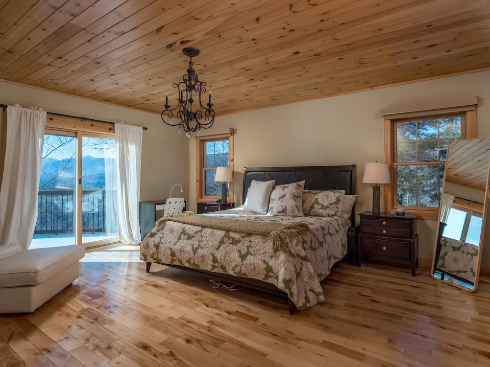 Sunny View Chalet- Minutes To Sunday River- Awesome Mountain Views! - Sunday River, ME