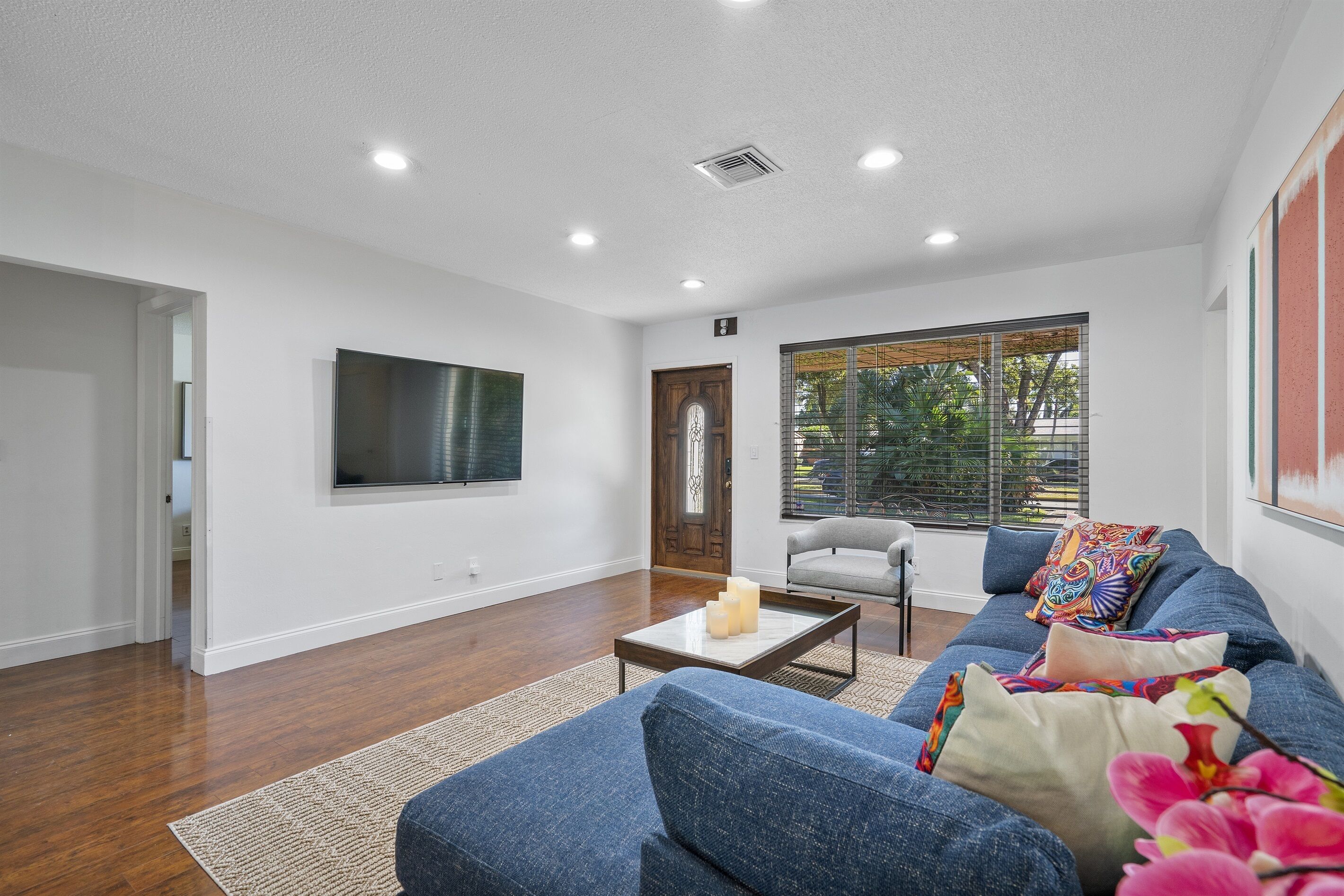 Tropical Paradise | Heated Pool | Outdoor Shower - Hollywood, FL