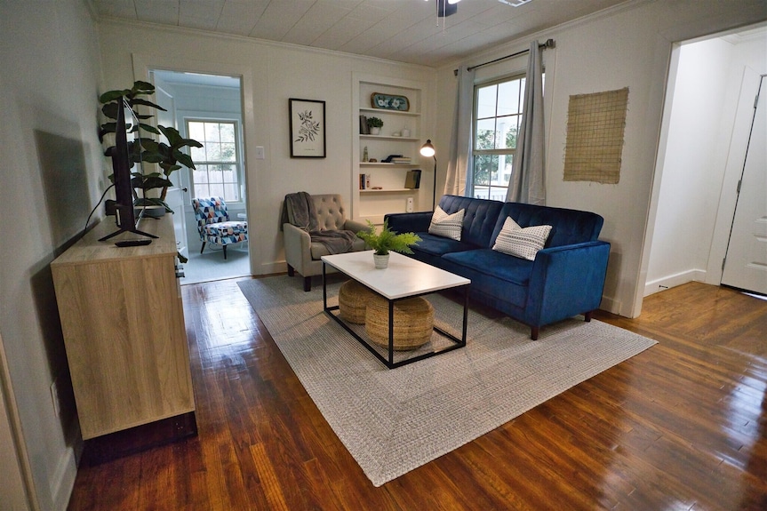 Pet Friendly, Walk To Park And Historic District - Laurel, MS