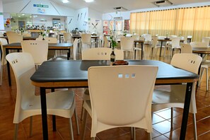 Pequeno-almoço tipo buffet diário incluído 