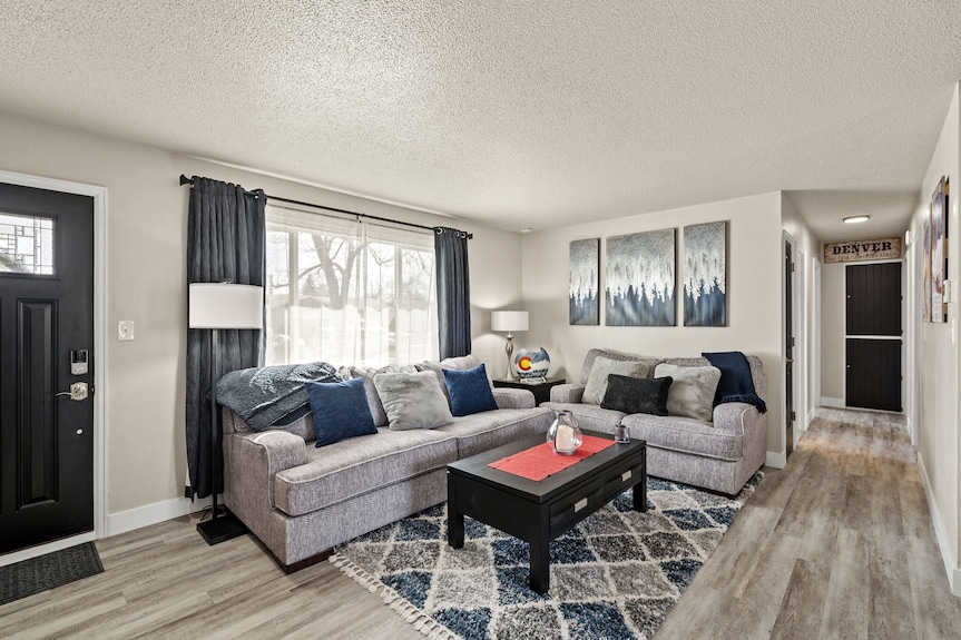 Relaxing Hot Tub! Great For Families Or Business - Perfect Location! - Loveland, CO