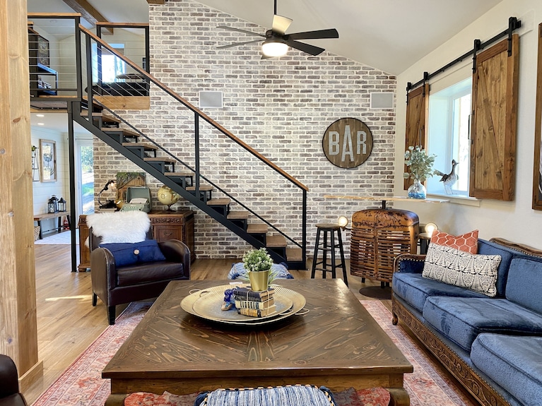 Luxury Horse Barndominium Country Getaway - Temecula, CA