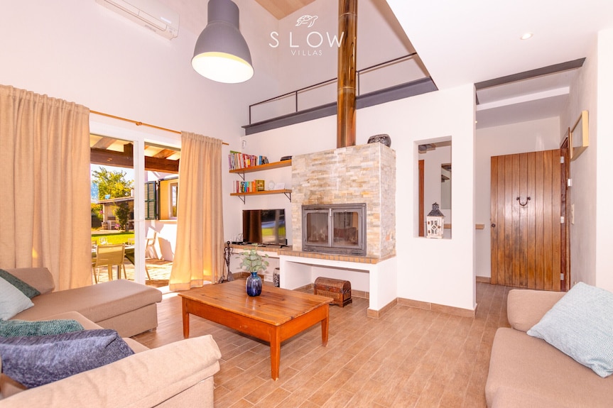 Villa Sa Pau, Charming Rustic Property Surrounded By Pure Nature - Felanitx