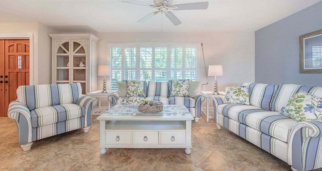 Tropical Cabana - Saltwater Pool And Bikes - Fort Myers, FL