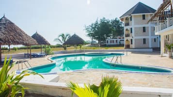 Piscina externa