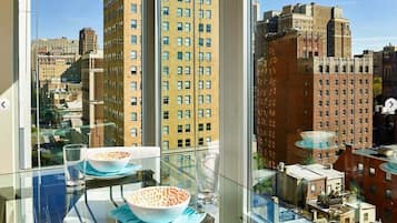 Apartamento, 2 quartos | Restaurantes