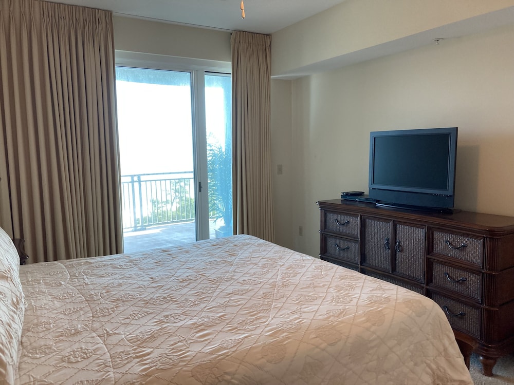 Beachview Condo At Legacy Tower 2 -708 - Fully Furnished 2 Bedroom 2 Bathroom - Gulfport, MS