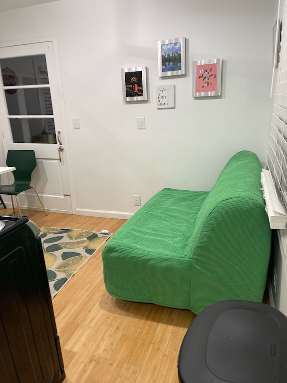 Pet-friendly City Cottage Near Ponce City Market And Piedmont Park -