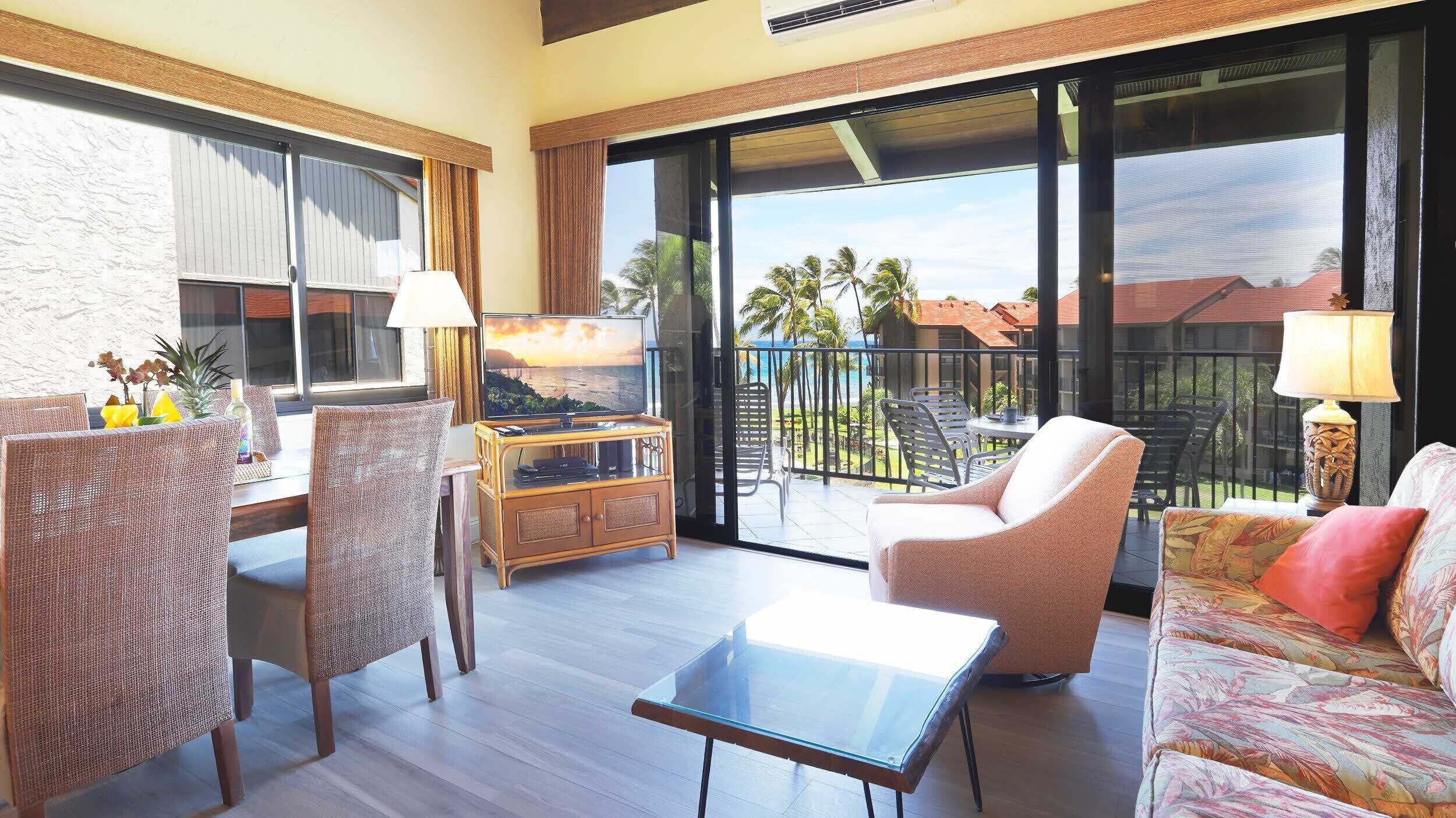 Papakea J401 Stunning Ocean Views 2 Bed Remodeled Top Floor Unit. - Maui, HI