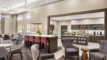 Pequeno-almoço tipo buffet diário incluído