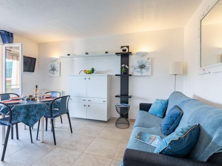 La Nuit De Mai By Interhome - Plage de Saint-Aygulf