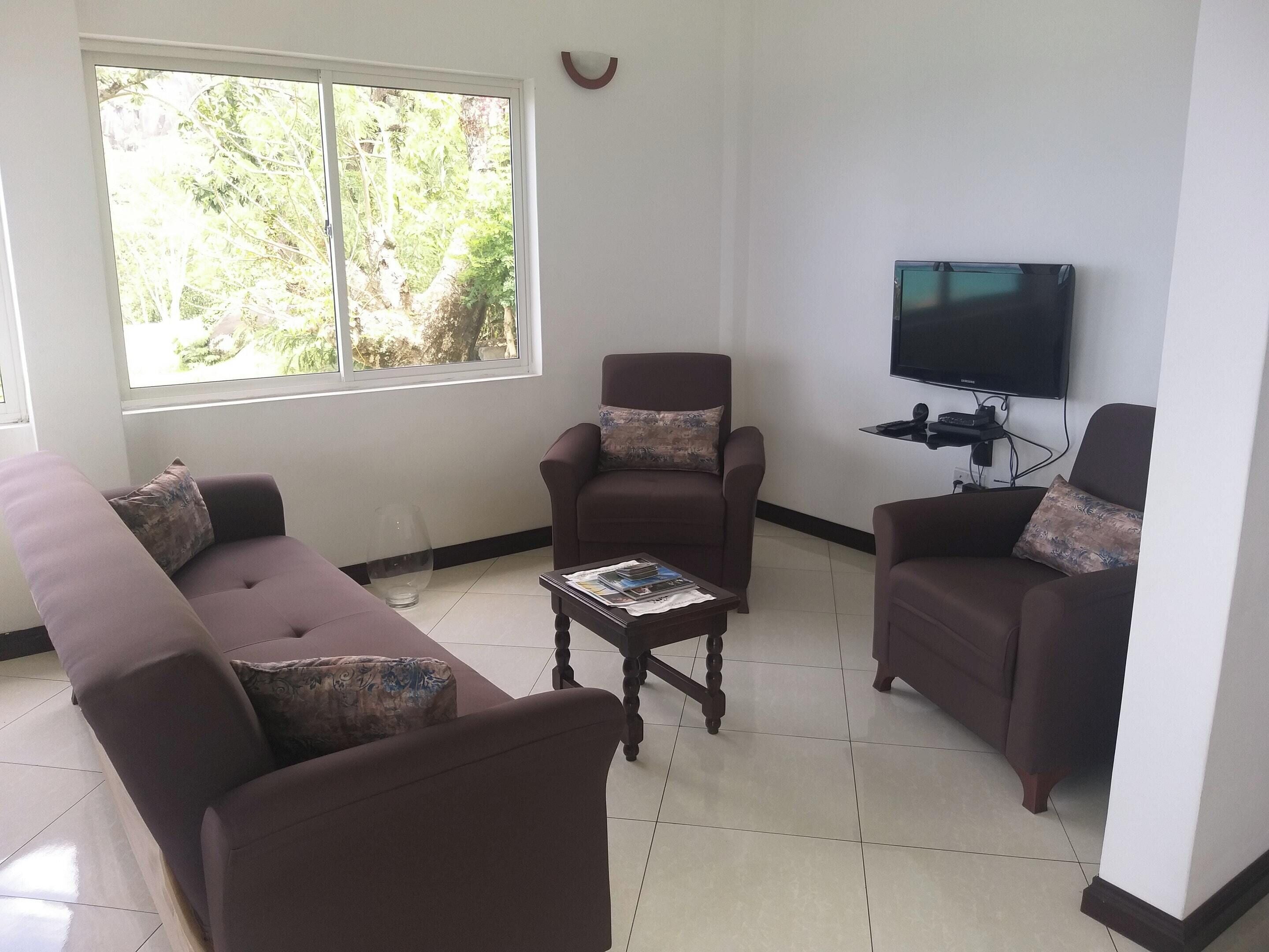 Homerez - Elegant Villa With Sea View In Victoria - Seychelles