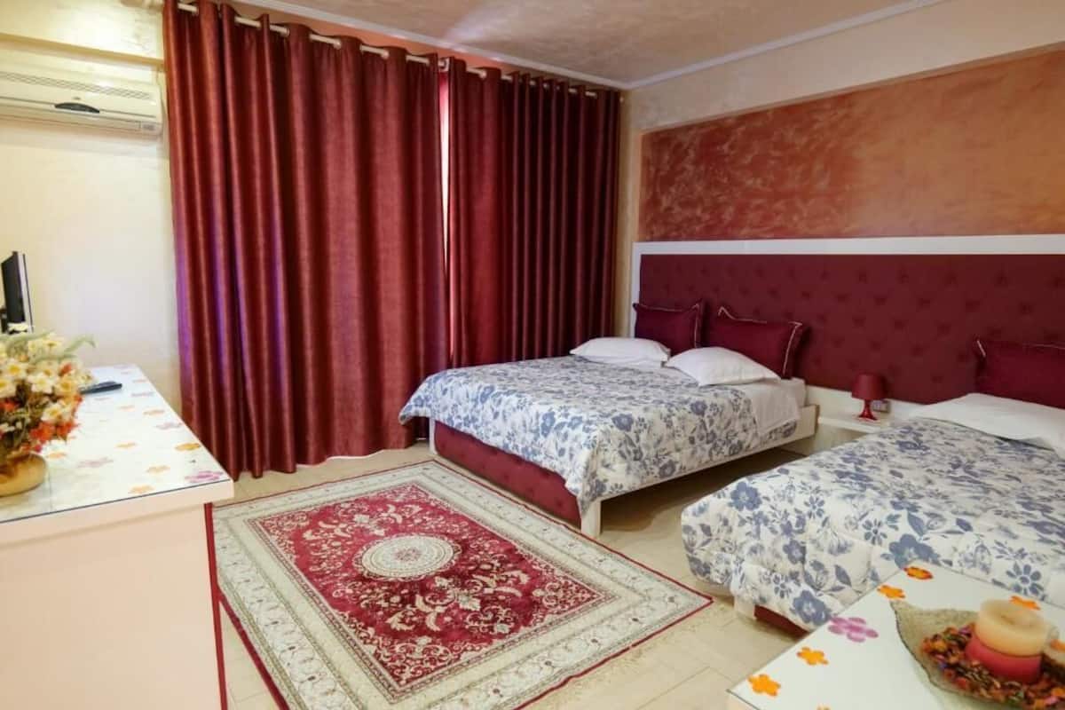 Wi-fi grátis, roupa de cama fornecida