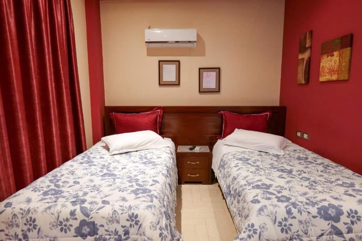 Wi-Fi de cortesia, roupa de cama