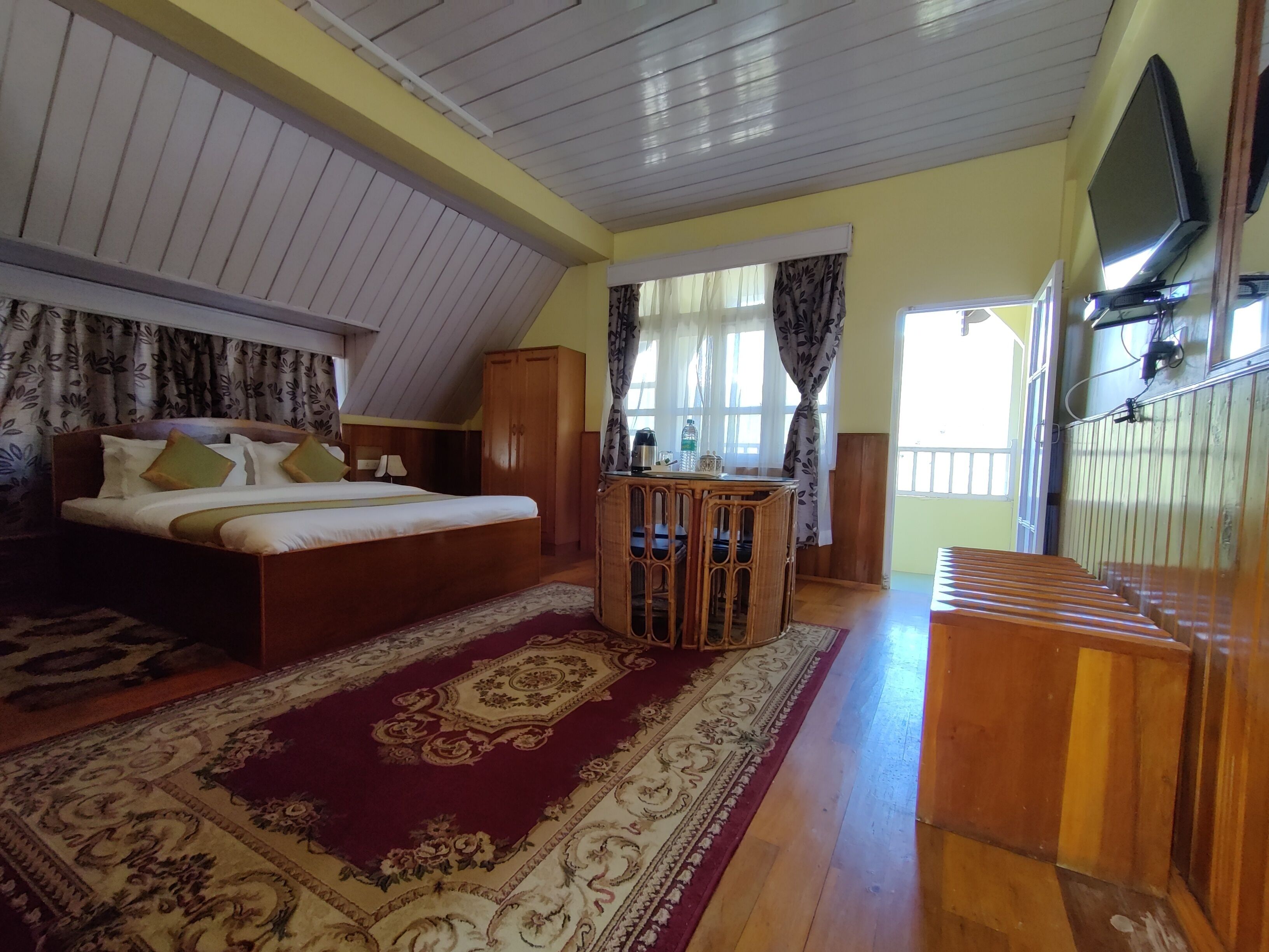 Pemaling Lords Inn Dirang in Bomdila: Find Hotel Reviews, Rooms, and ...
