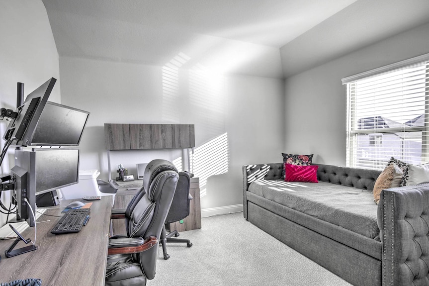 Patio & Game Room: Frisco Family Getaway! - マッキニー, TX