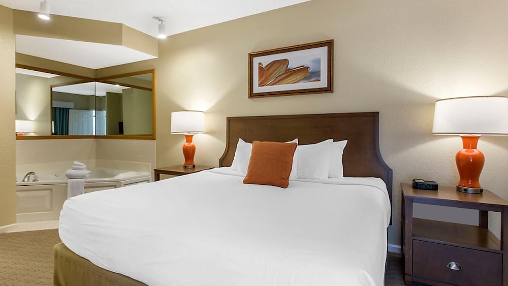 Two Bedroom Combo, Luxury Condo, Pigeon Forge, Tn (2629592) - Sevierville, TN