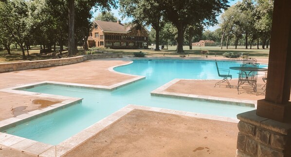 Cross Bell Ranches Pool House Reviews, Deals & Photos 2024 - Expedia