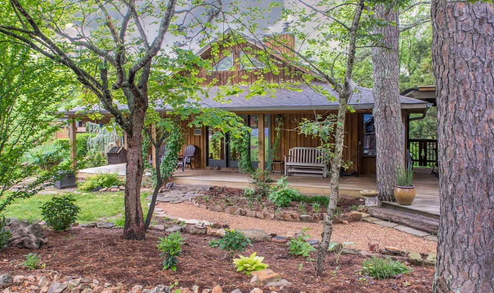 Eureka Sunset Cabins - Eureka Springs, AR