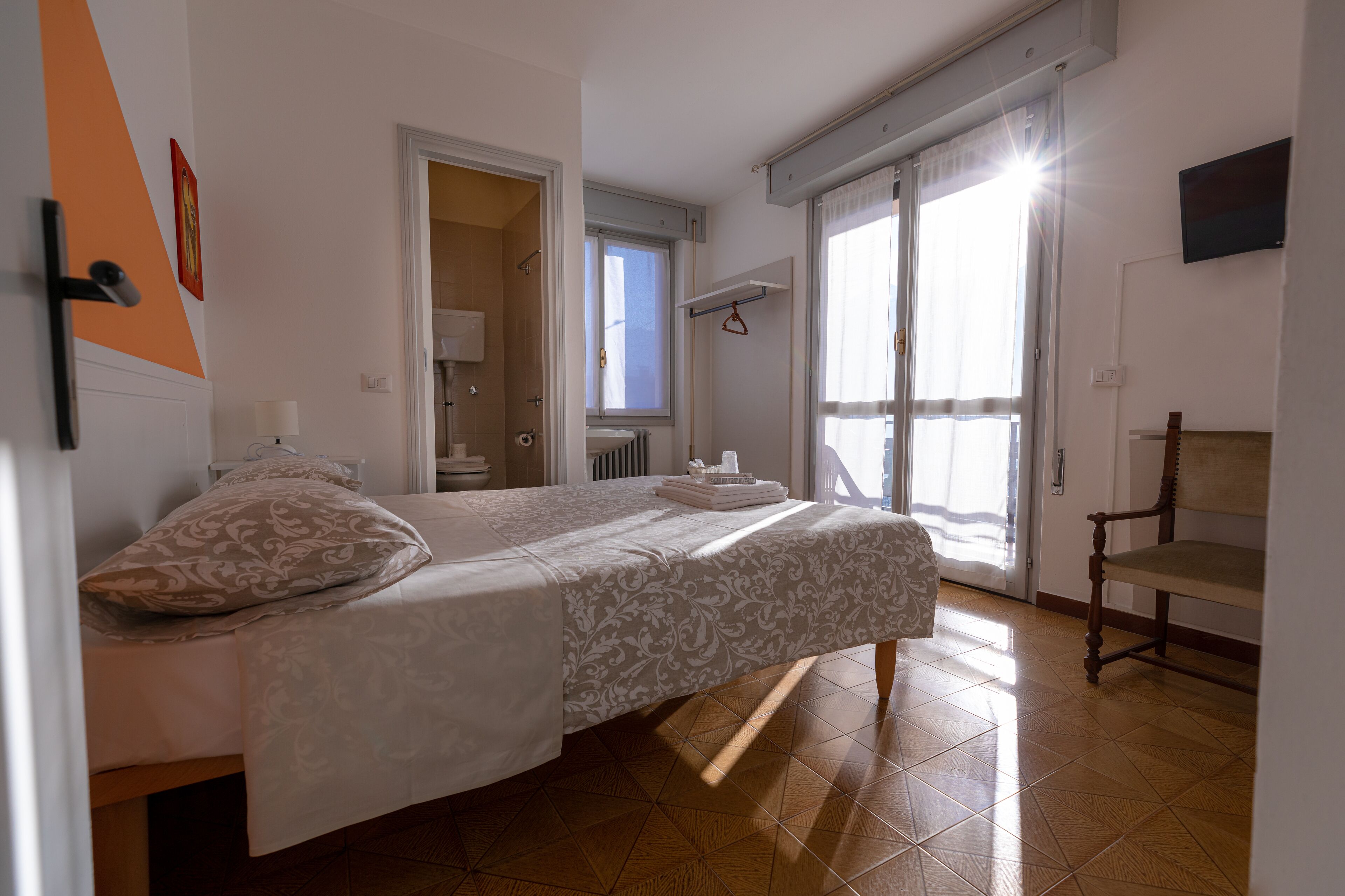 Quarto Duplo ou Twin Panorâmico | Secretária, Wi-fi grátis, roupa de cama fornecida 