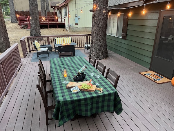 Snuggle Up At The Cozy Bear Cabin! - Lake Tahoe