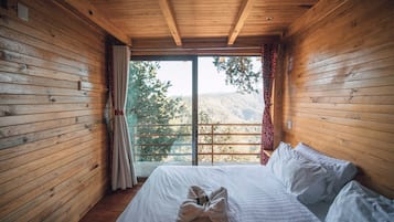 Chalé panorâmico, 3 quartos, lareira, vista para a montanha | Roupas de cama premium, individualmente decorados