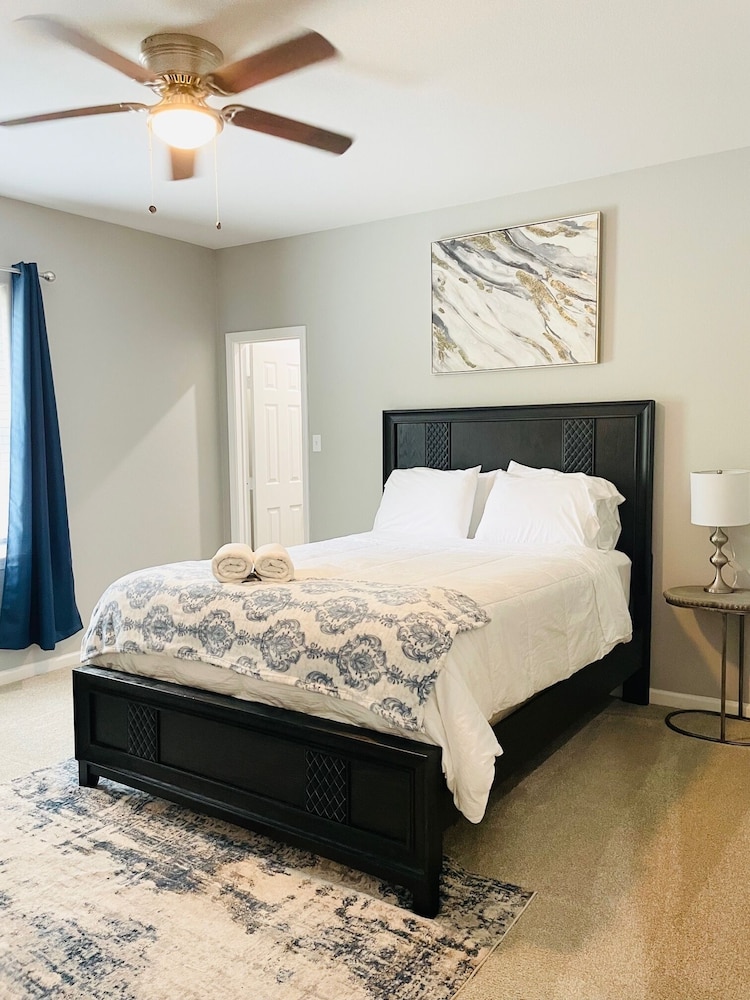 Cozy Residential Home - 3 Bedrooms/queen Size - 2baths - Houston, TX
