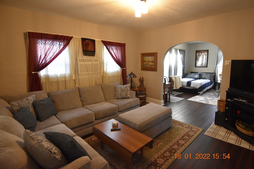 Bungalow In Bloom - Indiana (State)