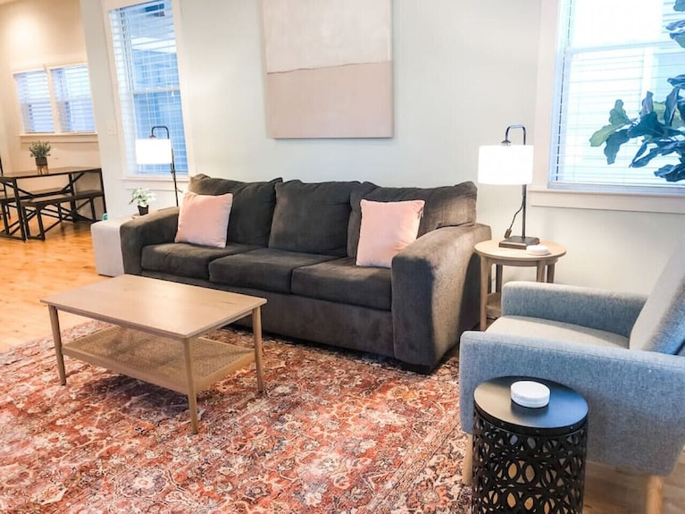 Updated Downtown Raleigh Bungalow - Raleigh, NC