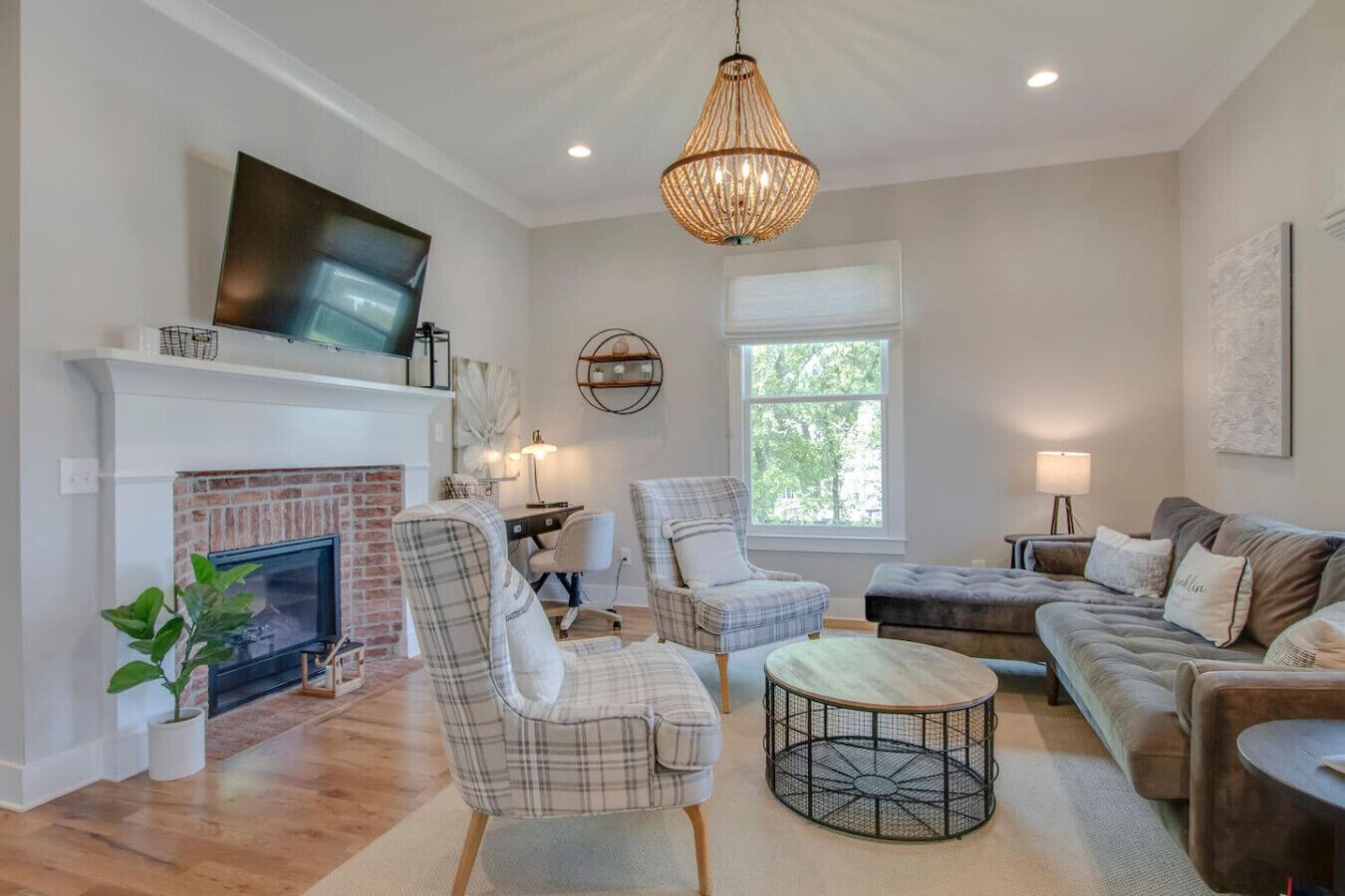 Beautiful Country Farmhouse - Historic Franklin - Franklin, TN