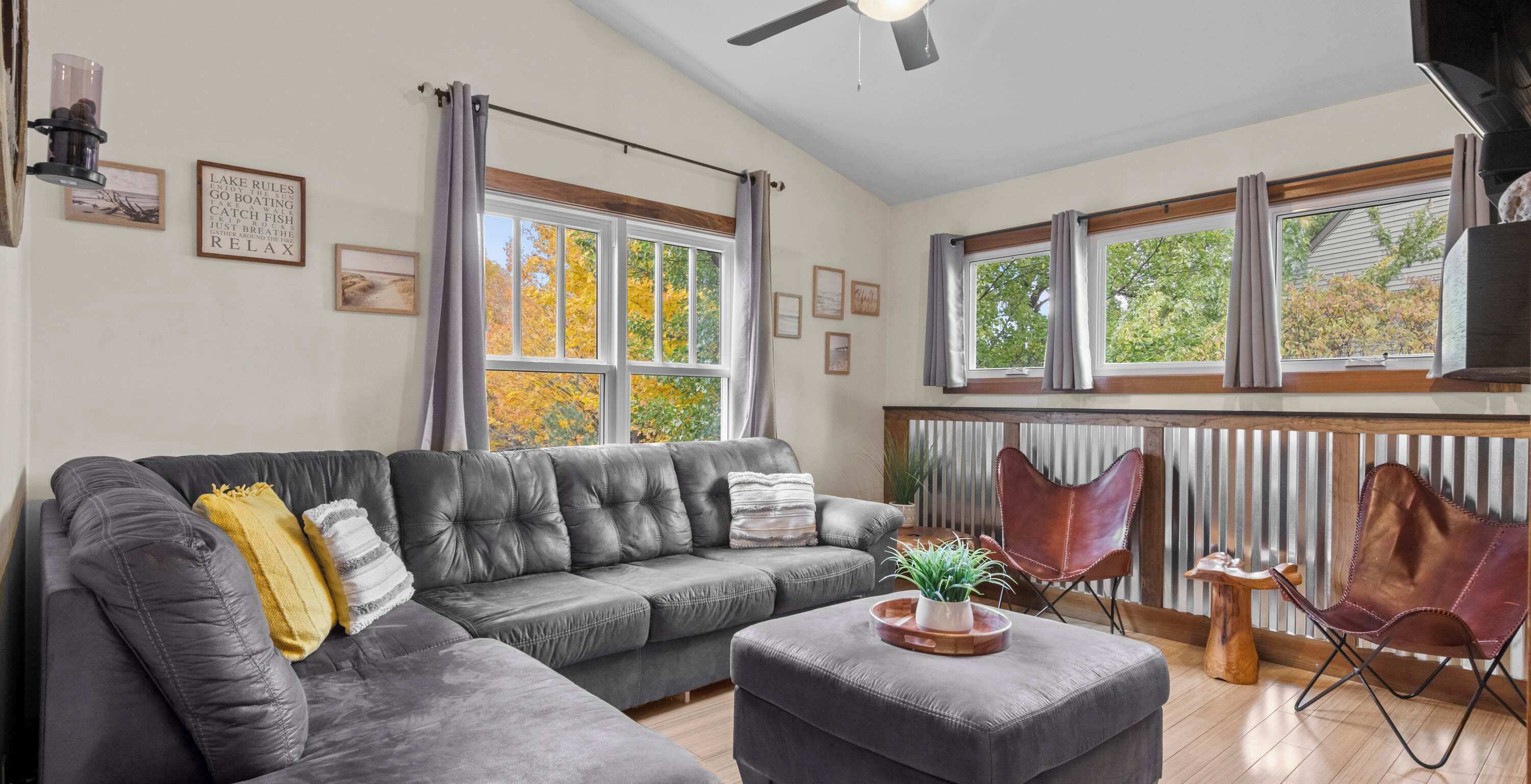 Red Timbers Near Beaches And Wineries - Shady Lane Cellars, Suttons Bay