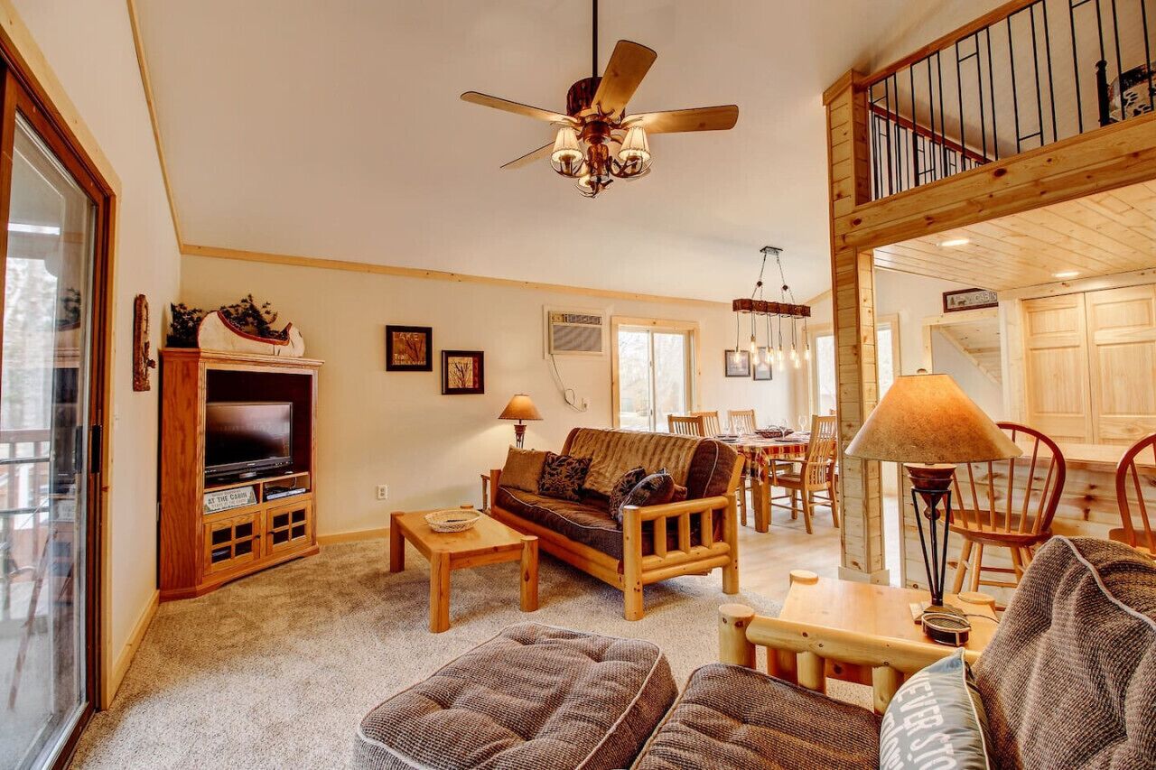 Unplug, Unwind, Relax, Summer Is Coming - Reserve Now! - Breezy Point, MN