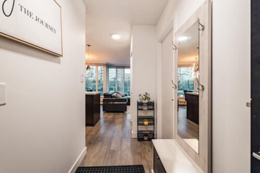 Cozy, Big Layout Lots Sunlight With King Bed; Ev Parking,pool & Hot Tub! - Vancouver