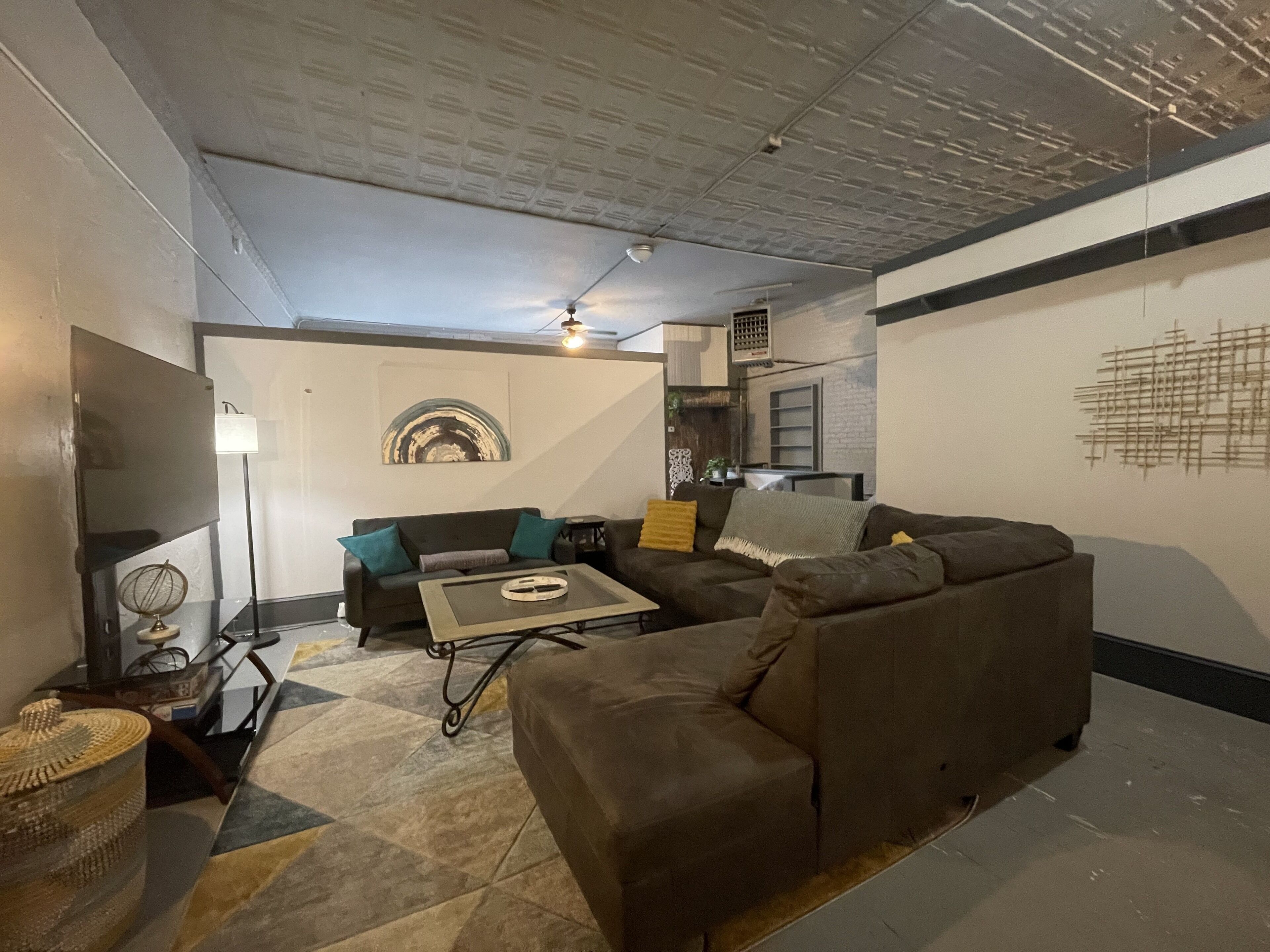 Spacious 2-story Apt On Carolina Ln W/mural! Right In The Heart Of Downtown Avl - Asheville, NC