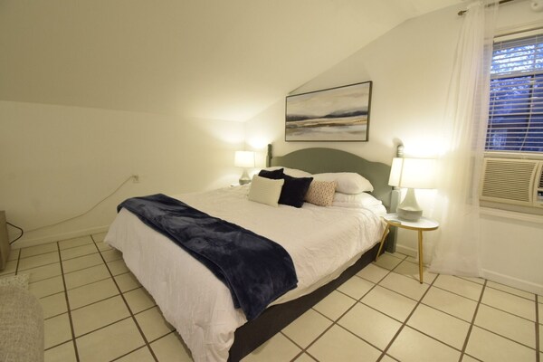 Private 1-bedroom Studio Apartment - Greenville, SC