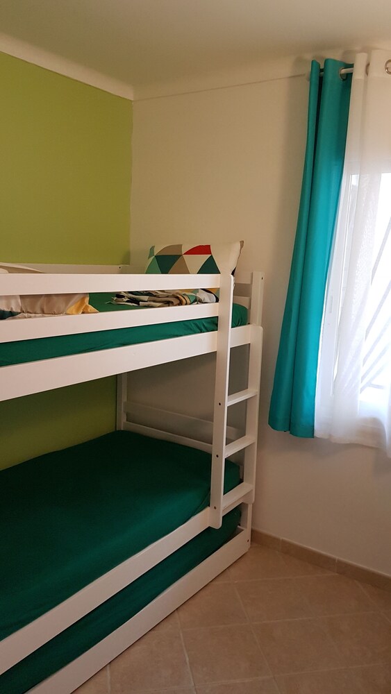 Beautiful Apartment Close To The Beach, Ideal For A Family With Young Children - L'Escala