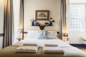 Quarto Clássico com Cama de Casal | Lençóis de algodão egípcio, roupa de alta qualidade 