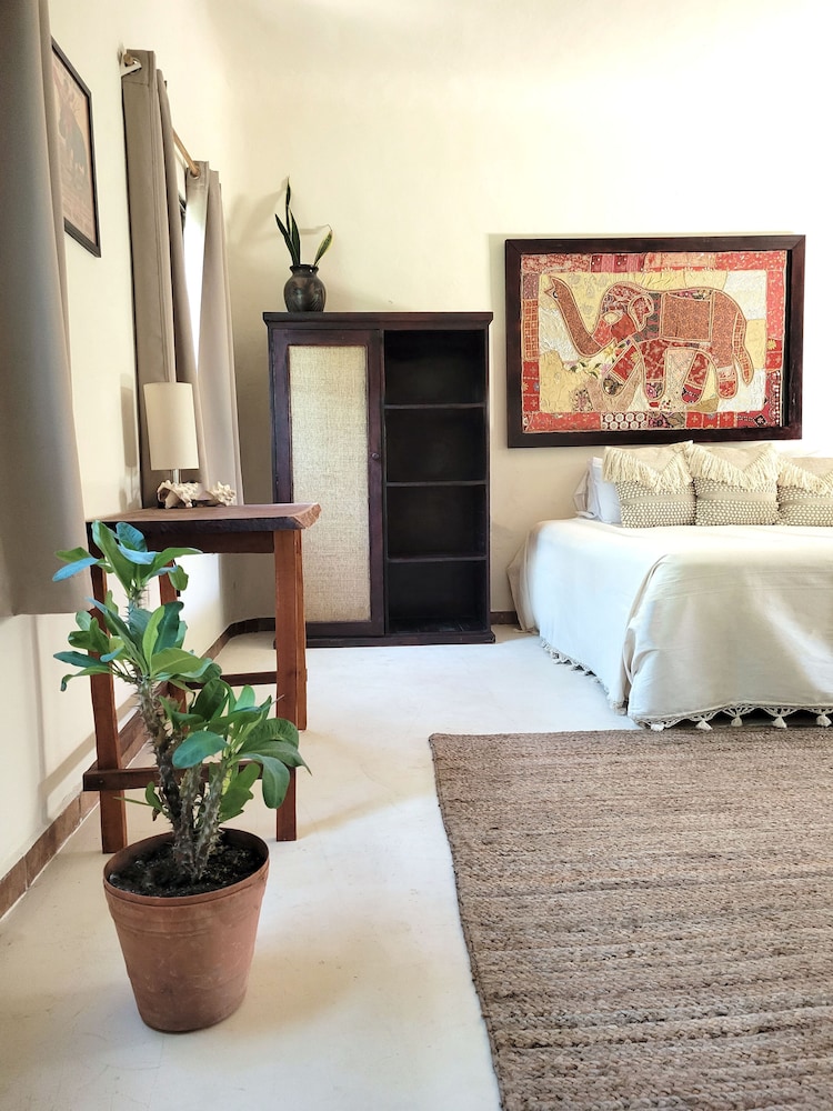 Live Surrounded By Lush Gardens Safely In The Hottest Area Of Tulum! - Tulum