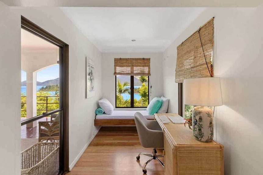 Shutehaven Beach House With Ocean Views. - Whitsundays