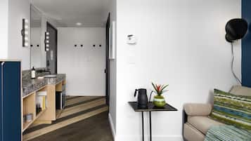 Suíte executiva (Self Check-in with Virtual Front Desk) | Lençóis italianos Frette, roupas de cama premium