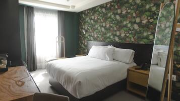 Suíte júnior | 1 quarto, roupas de cama premium, camas com colchões pillow-top