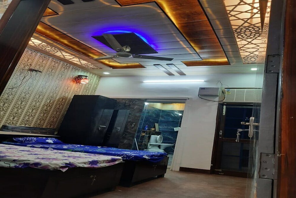Ecostay-cozy Woods Cottages,luxurious Rooms,swimming Pool & Camping - Zirakpur