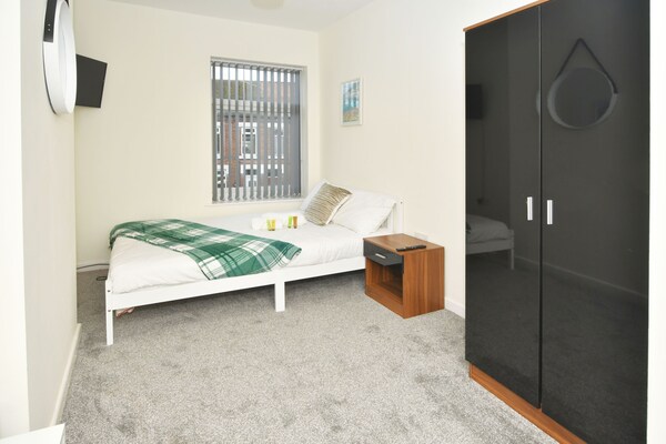 Townhouse @ Hall O Shaw Street Crewe - Staffordshire