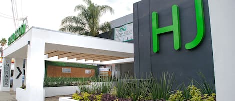 Fachada da propriedade