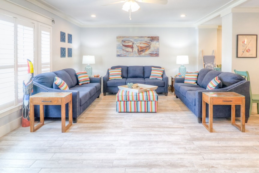 Stay 7+ Nights For 10% Off: Isla Breeze, Your Easeful Escape - Texas