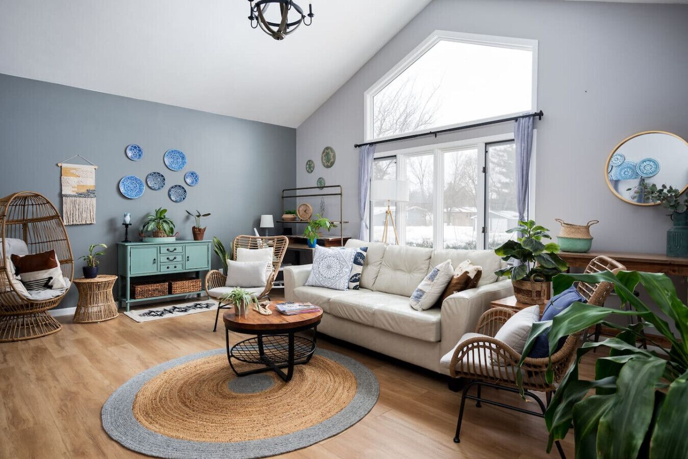 Beautiful King Bed Farmhouse In Hudsonville Mi - Michigan