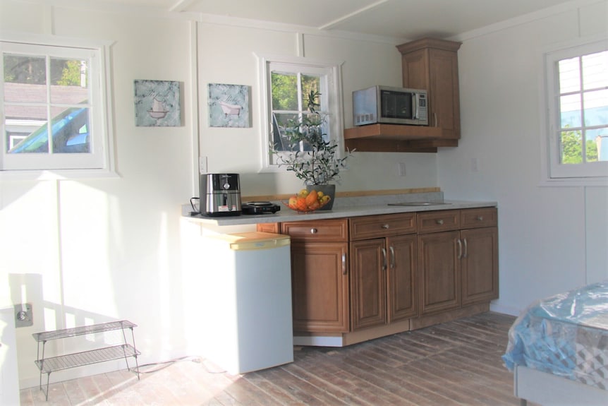 The Lake House, Couples Retreat! Cabin 3 - Ontario